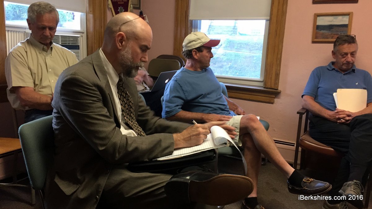 Cheshire Selectmen Handle Fence Dispute / iBerkshires.com - The ...
